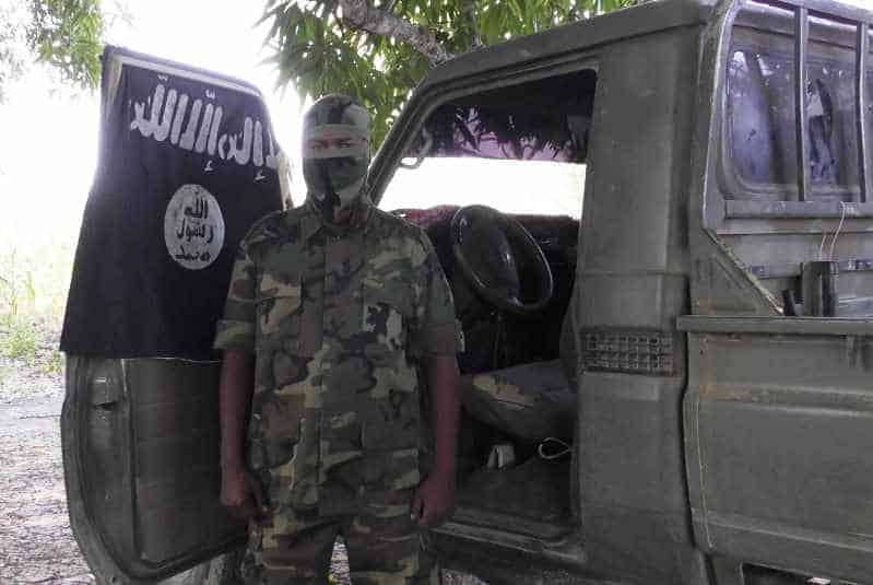 Alshabab oo soo bandhigay Gaari dagaal oo ay ka qabsadeen Ciidamada ...