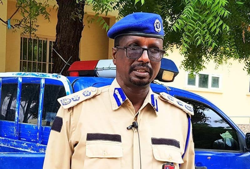 Taliyaha Booliska Hiiraan oo u jawaabay Cali Jeyte. "Nin War maqla ma ...