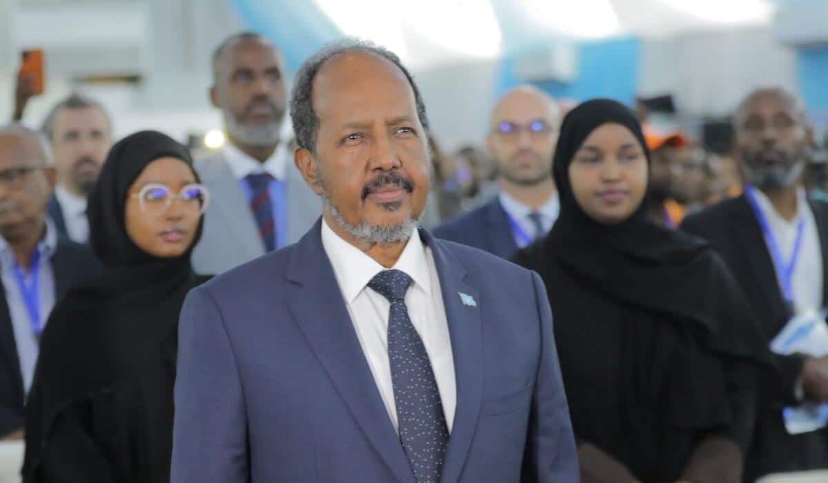 MD. Xasan Sheekh oo Shir ka furay Muqdisho xilli Alshabaab ku jiraan ...