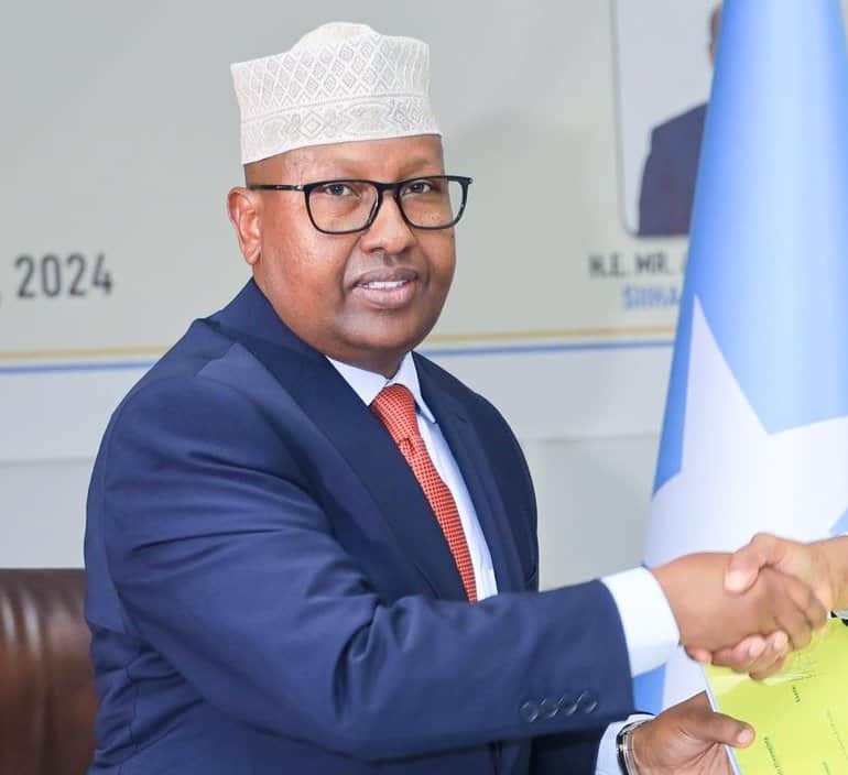 Wasaaradda Arrimaha Dibadda Dowladda Somaliya oo 4 Bilood kadib ...